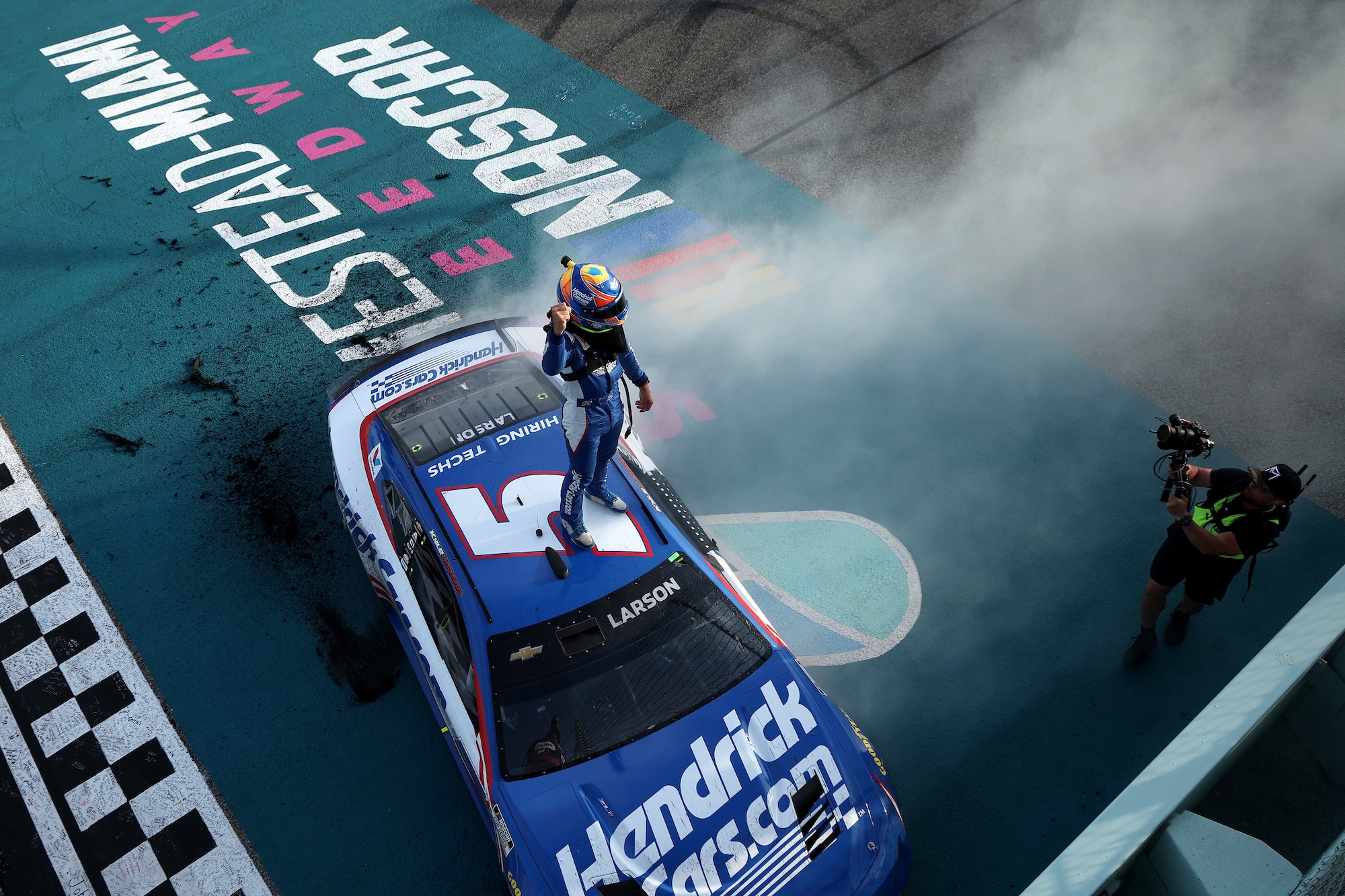 NASCAR Ticket Packages | 2025 NASCAR Schedule | Race Tickets & Travel